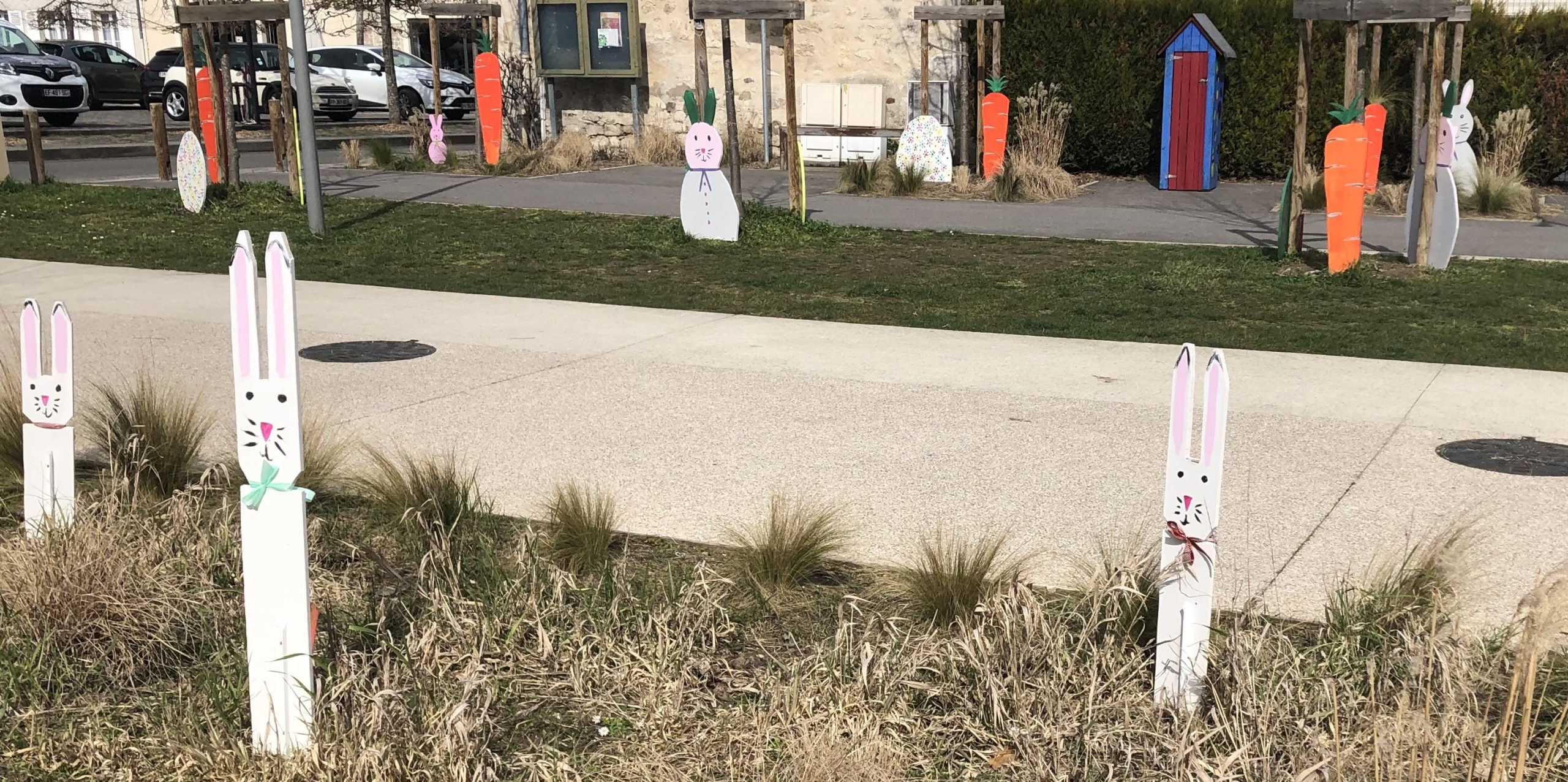 Les décorations de Pâques sont en place dans le village - Orry-la-Ville